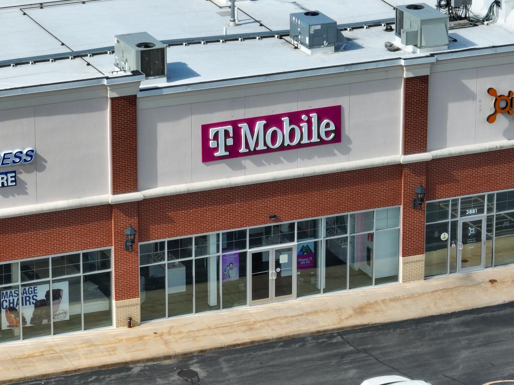 T-Mobile Storefront – Barton & Loguidice